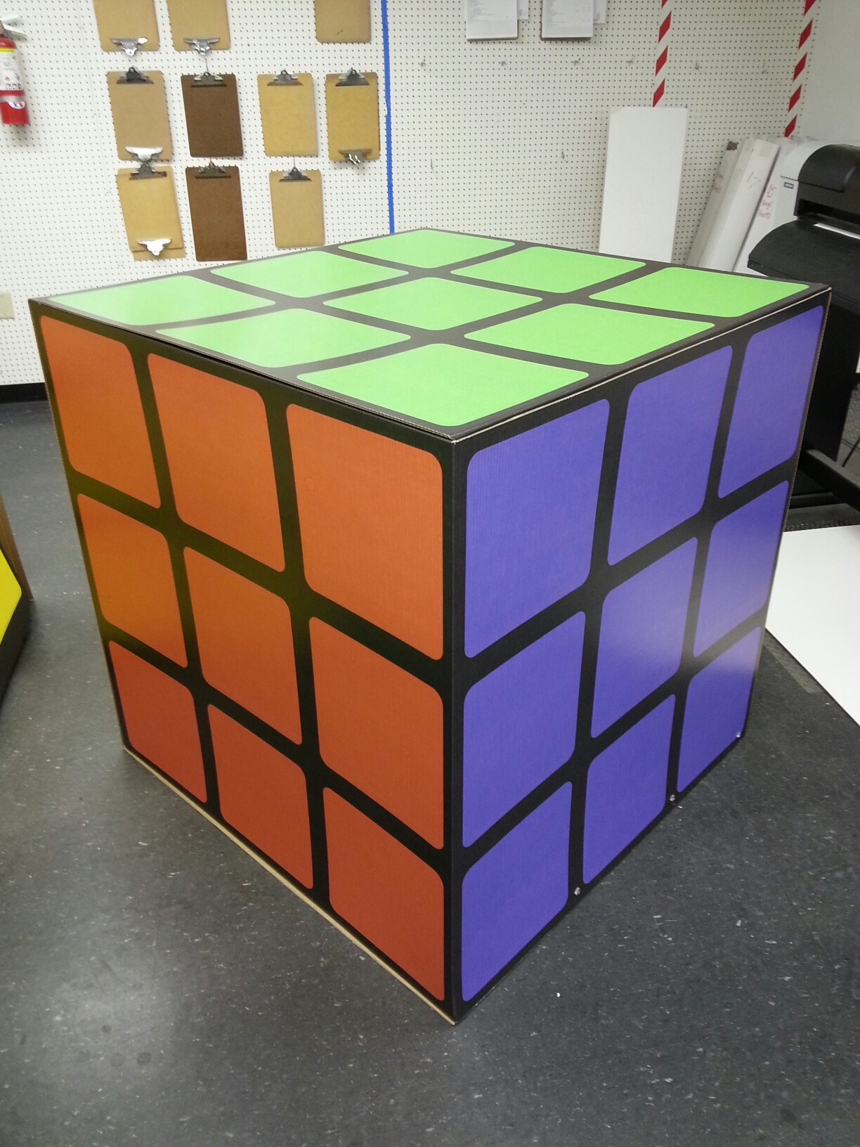 3D Cardboard sculpture Skull - Dino Rentos Studios, INC.